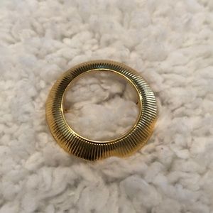 Monet | Jewelry | Vintage Monet Gold Pin | Poshmark